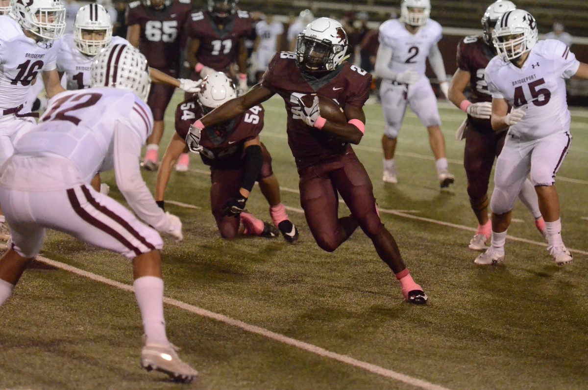 Lions complete comeback to beat Bulls, 44-40 – The Vernon Daily Record