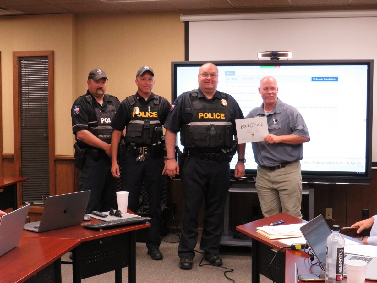 VISD recognizes police for school safety – The Vernon Daily Record